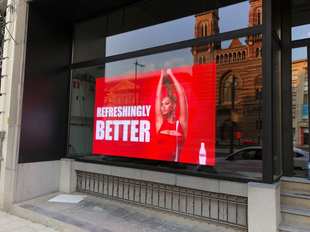 Ultra High Definition Indoor Fixed LED Display Full Color Small Pitch ...